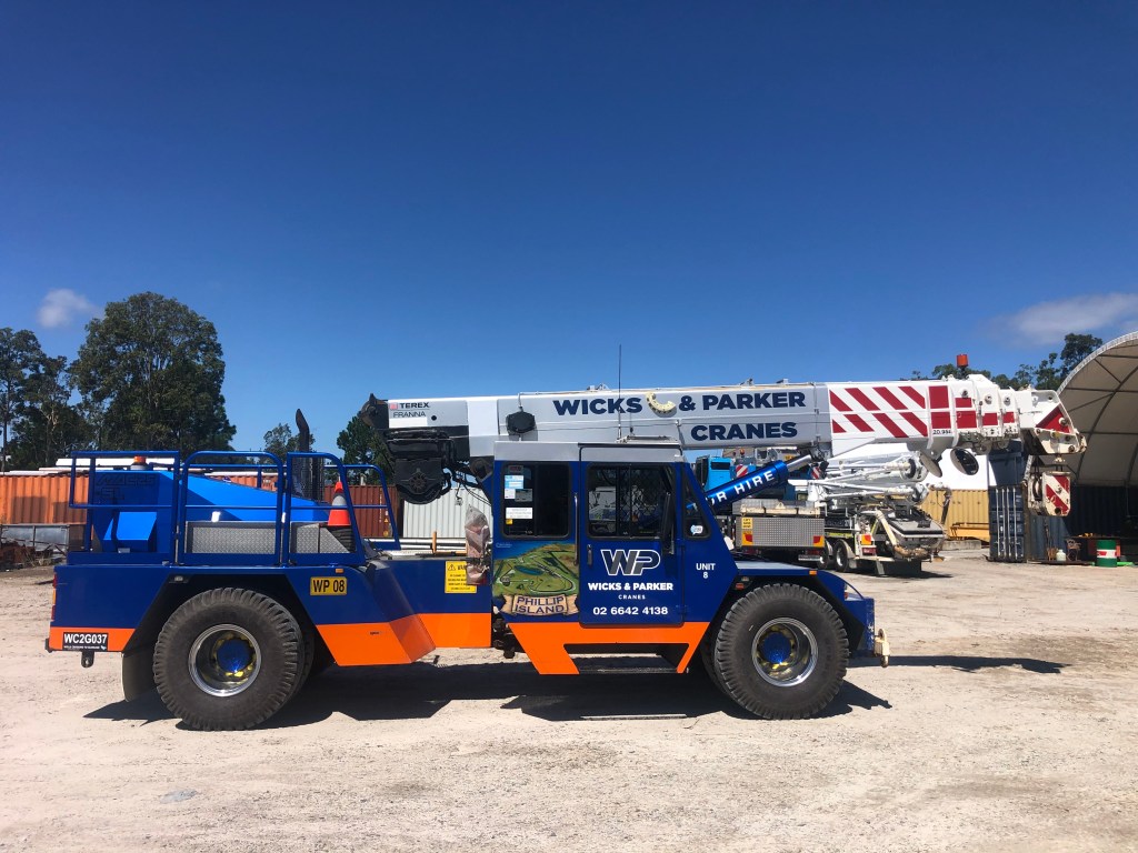 UNIT 100 - Wicks & Parker